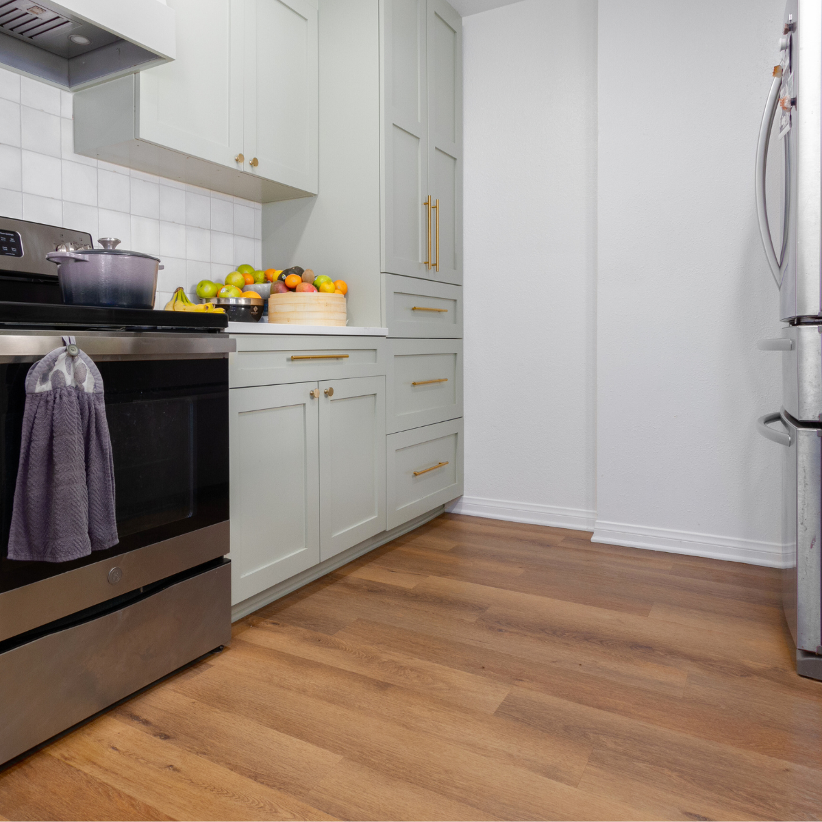 Golden Oak and Walnut Luxury Vinyl Plank Flooring | Kingswood | Flooret ...