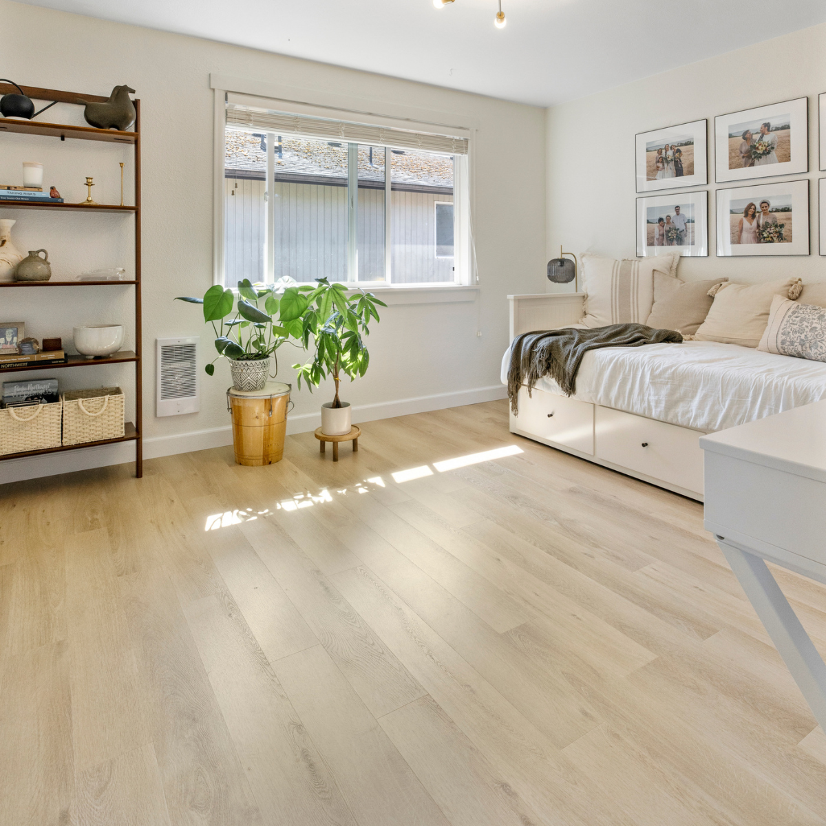 Natural Oak Luxury Vinyl Plank Flooring | Soho | Flooret - Flooret