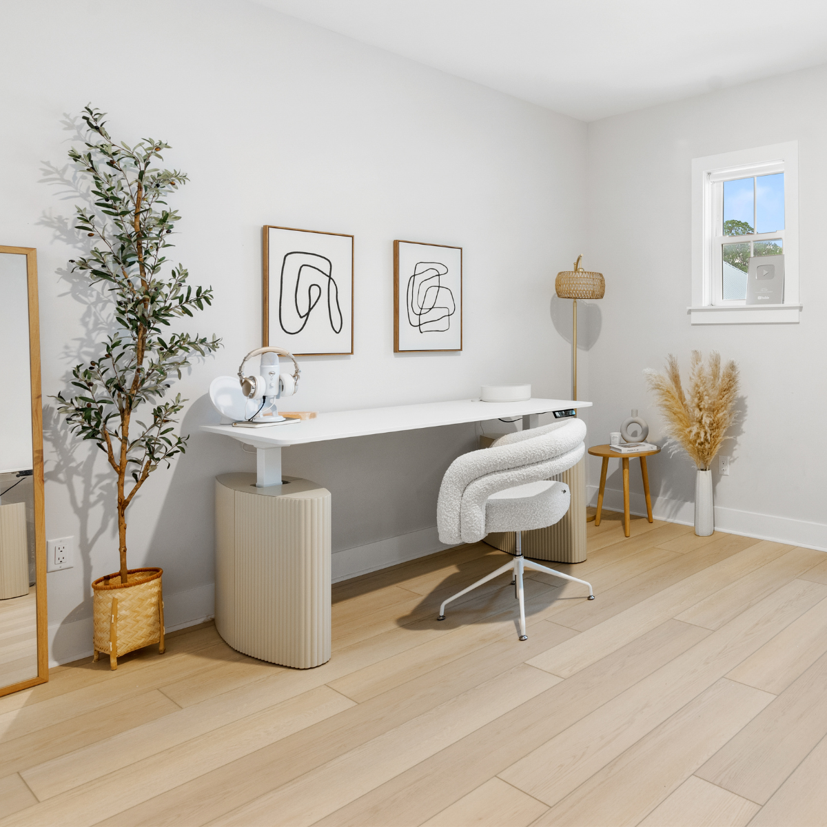 Neutral White Oak Luxury Vinyl Plank Flooring | Jova | Flooret - Flooret
