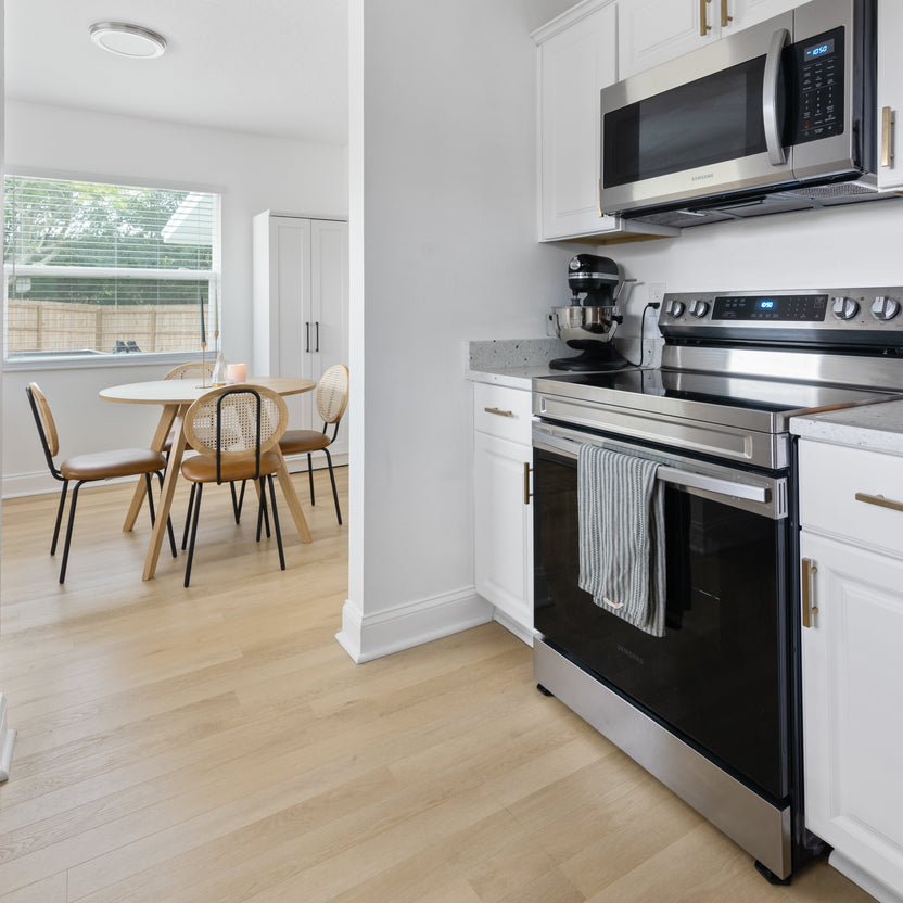 Natural Oak Luxury Vinyl Plank Flooring | Soho | Flooret - Flooret